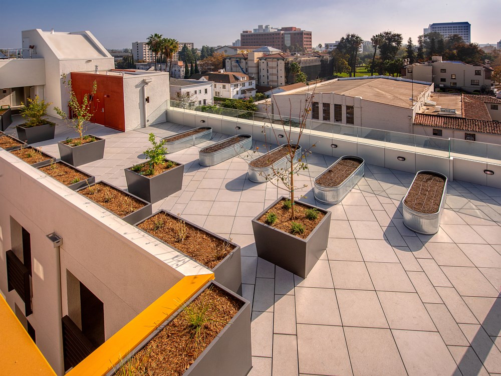 Pedestal Set Roof Pavers, Roof Deck Pavers