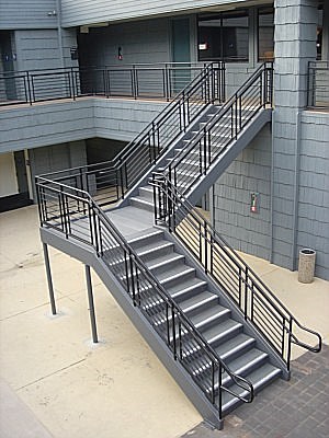 Standard Steptreads, Closed Riser
