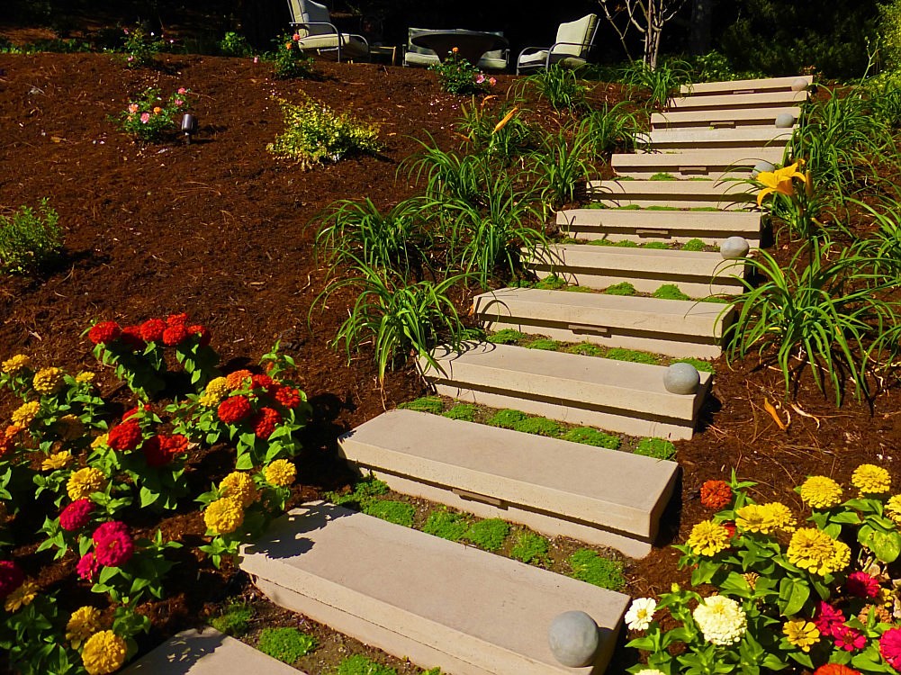 Square Modular Garden Steps, Concrete Stepping Stones