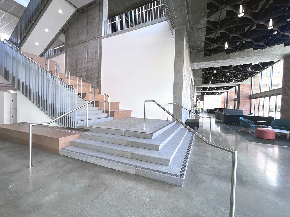 Standard Steptreads, Closed Riser