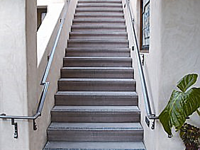 Standard Steptreads, Closed Riser